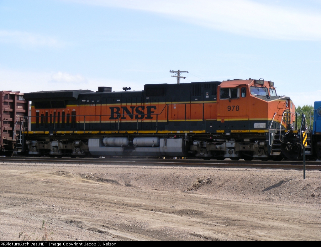 BNSF 978